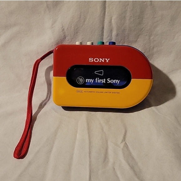 Sony | Portable Audio & Video | Vintage Sony Wm330 Cassette Walkman ...